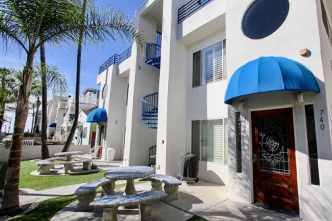 Mission Beach Condos, Lofts & Townhomes For Sale | Mission Beach Real ...