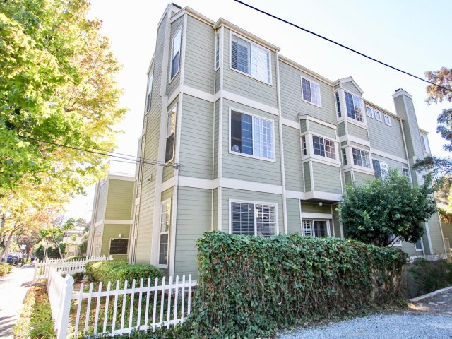 Arbor Village Condos, Lofts & Townhomes For Sale | Arbor Village Real ...