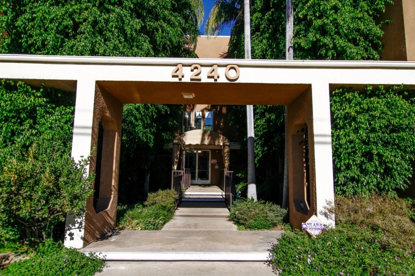 Fulton Towers - Studio City CA