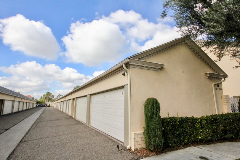 Meredith Manor - Fullerton CA