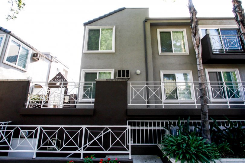 Entourage Condos, Lofts & Townhomes For Sale | Entourage Real Estate ...