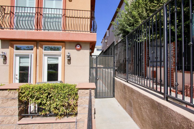 Ambrose Villas Condos, Lofts & Townhomes For Sale | Ambrose Villas Real ...