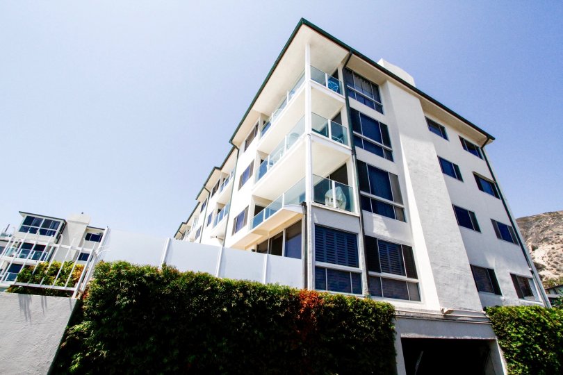 Malibu Outrigger Condos, Lofts & Townhomes For Sale | Malibu Outrigger ...