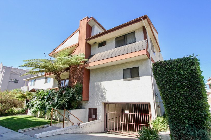 11811 Avon Way Condos, Lofts & Townhomes For Sale | 11811 Avon Way Real ...