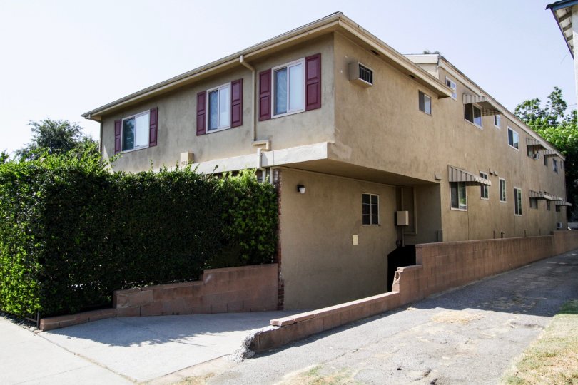 11585 Riverside Dr Condos, Lofts & Townhomes For Sale | 11585 Riverside ...