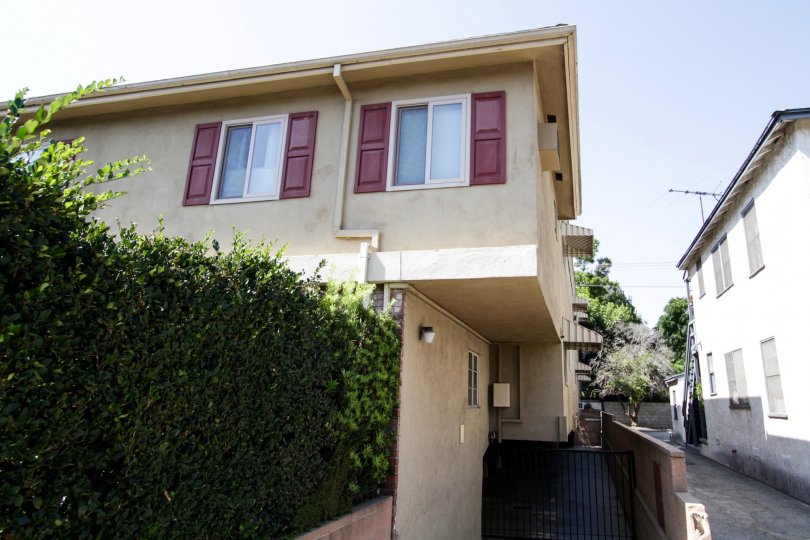 11585 Riverside Dr Condos, Lofts & Townhomes For Sale | 11585 Riverside ...