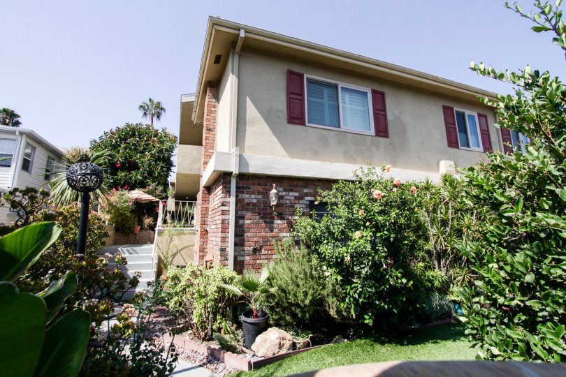 11585 Riverside Dr Condos, Lofts & Townhomes For Sale | 11585 Riverside ...