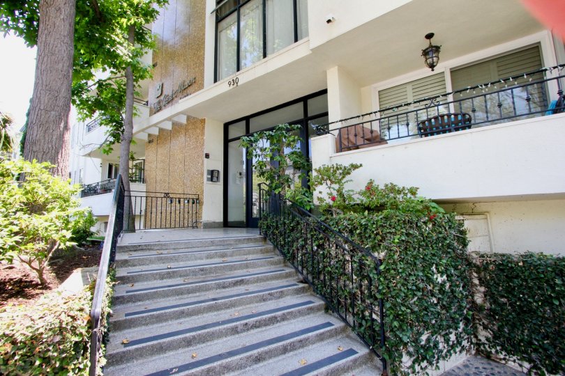 Crest Manor Condos, Lofts & Townhomes For Sale | Crest Manor Real ...