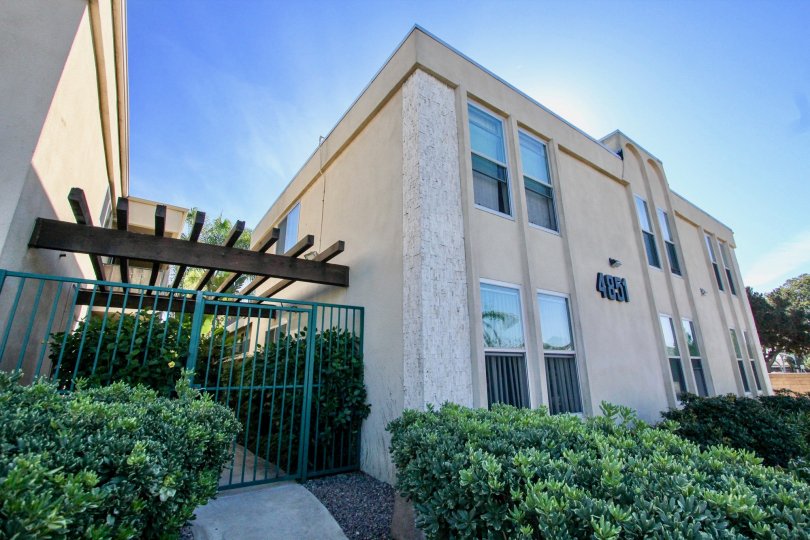 Cole Manor South Condos, Lofts & Townhomes For Sale | Cole Manor South ...