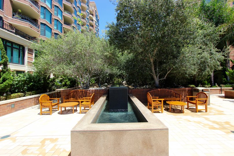 Cityfront Terrace Condos, Lofts & Townhomes For Sale | Cityfront ...