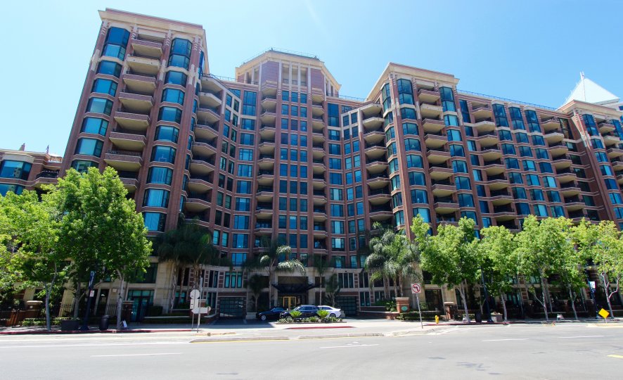 Cityfront Terrace Condos, Lofts & Townhomes For Sale | Cityfront ...