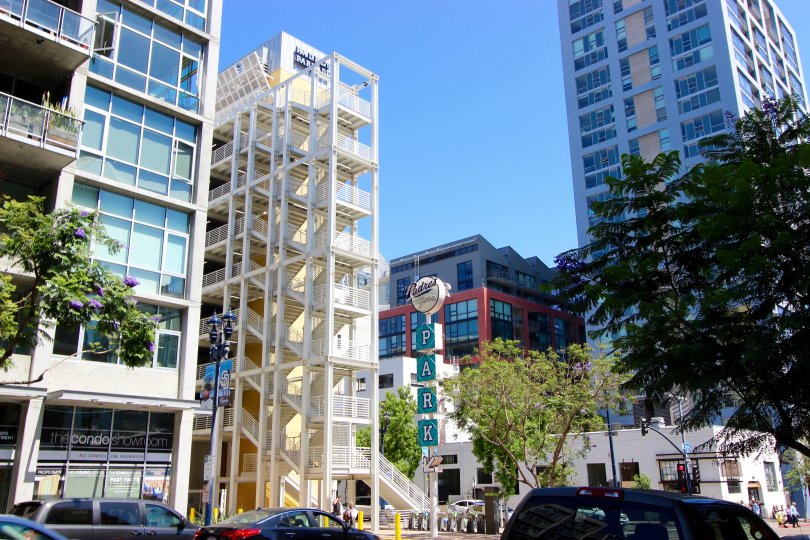 Smart Corner Condos, Lofts & Townhomes For Sale | Smart Corner Real ...