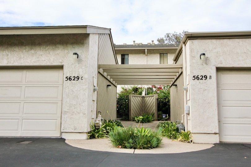 Smoke Tree Condos, Lofts & Townhomes For Sale | Smoke Tree Real Estate ...