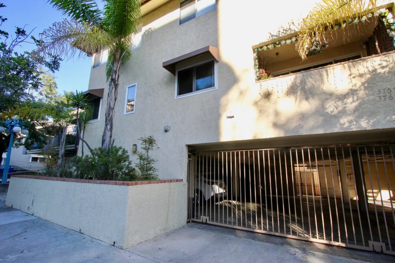 Florida Manor Condos, Lofts & Townhomes For Sale | Florida Manor Real ...