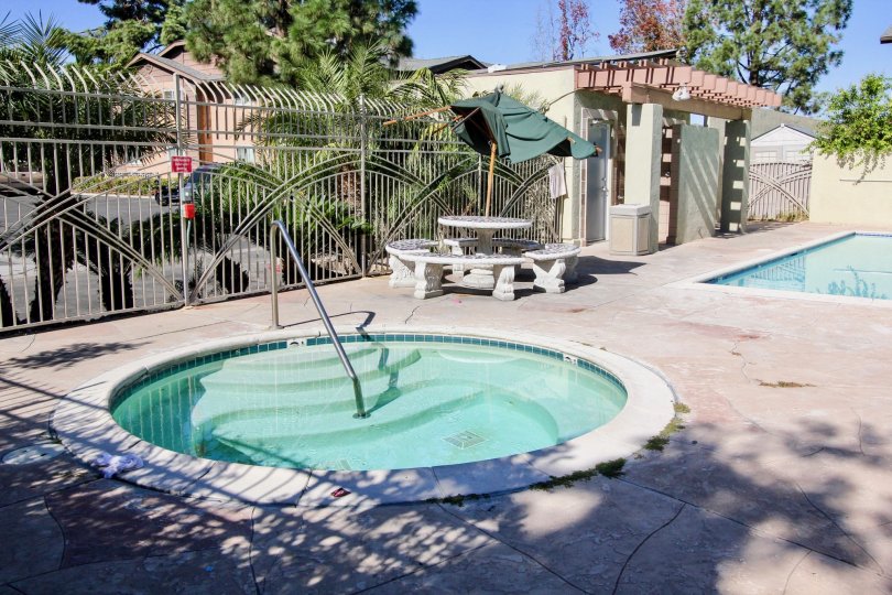 Lakeshore Villas Condos, Lofts & Townhomes For Sale | Lakeshore Villas ...
