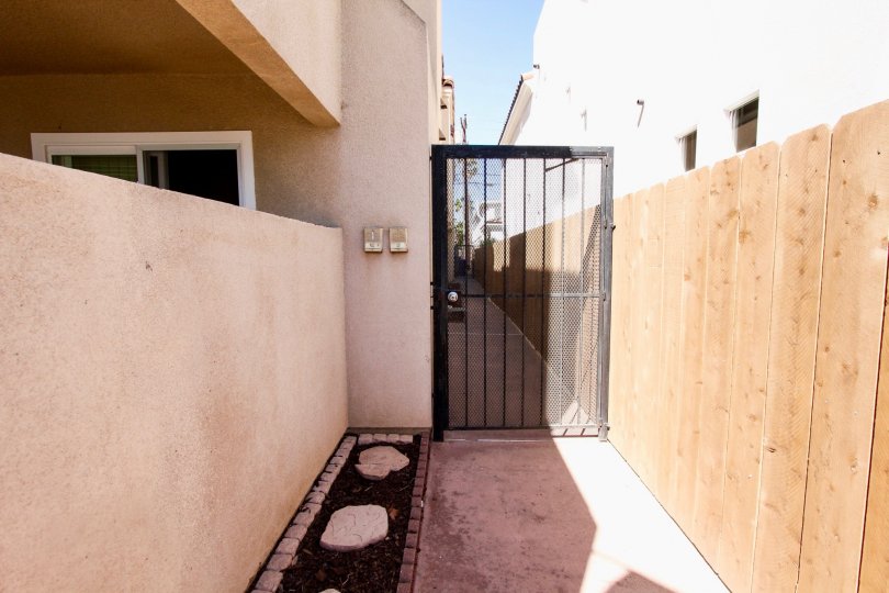 Thomas Palms Condos, Lofts & Townhomes For Sale | Thomas Palms Real ...