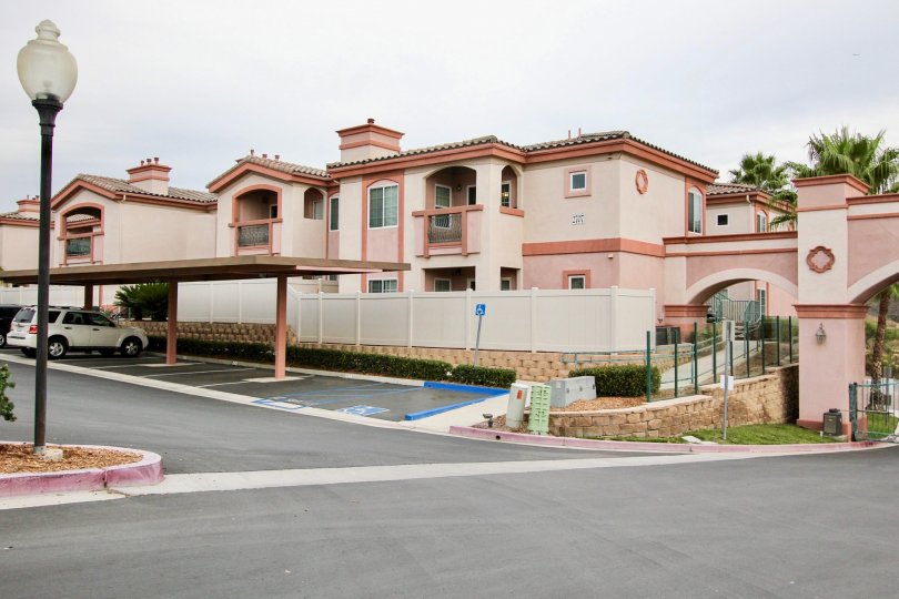 Pointe Lakeview Condos, Lofts & Townhomes For Sale | Pointe Lakeview ...